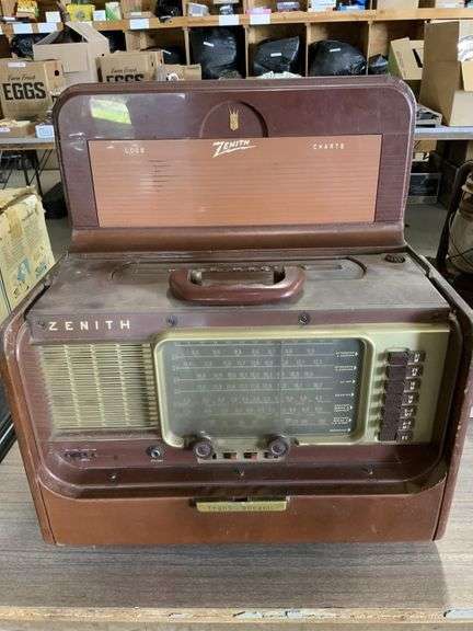 Vintage Zenith Wave Magnet - Legacy Auction Company