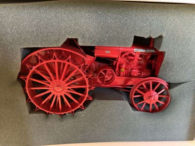 McCormick Deering WD 40 tractor - Legacy Auction Company