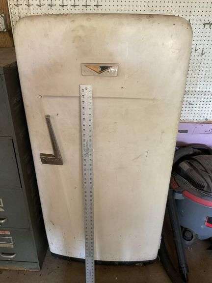 International Harvester refrigerator - Legacy Auction Company