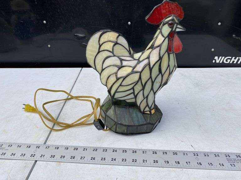 Leaded glass, chicken lamp - Legacy Auction Company