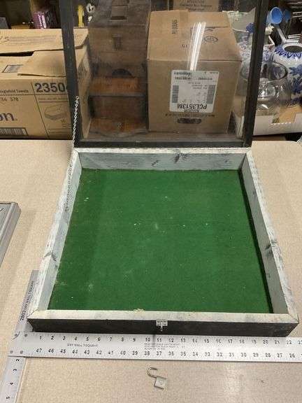 Display case - Legacy Auction Company