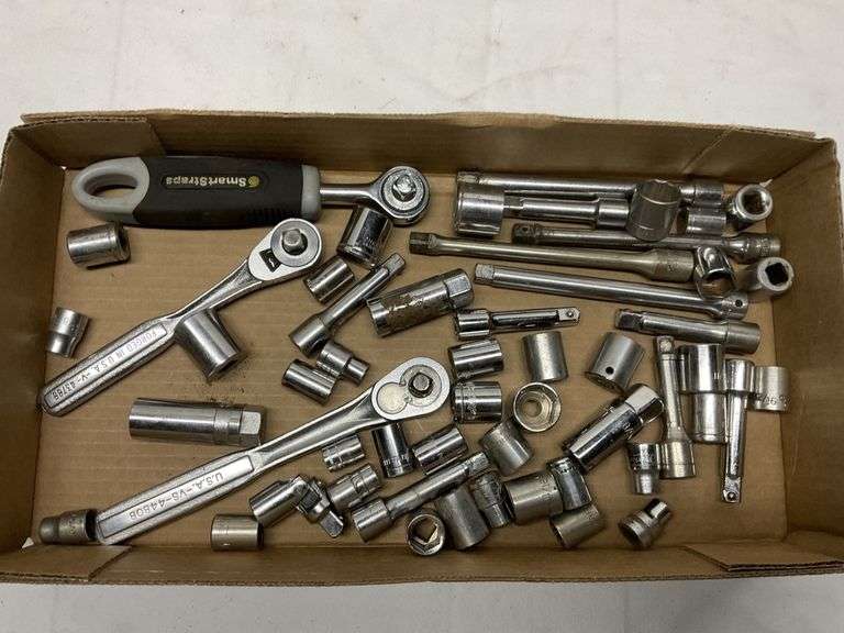 3/8 socket, ratchets and extensions - Legacy Auction Company