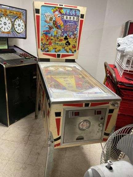 Gottliebs Jacks Open pinball machine, no key - Legacy Auction Company
