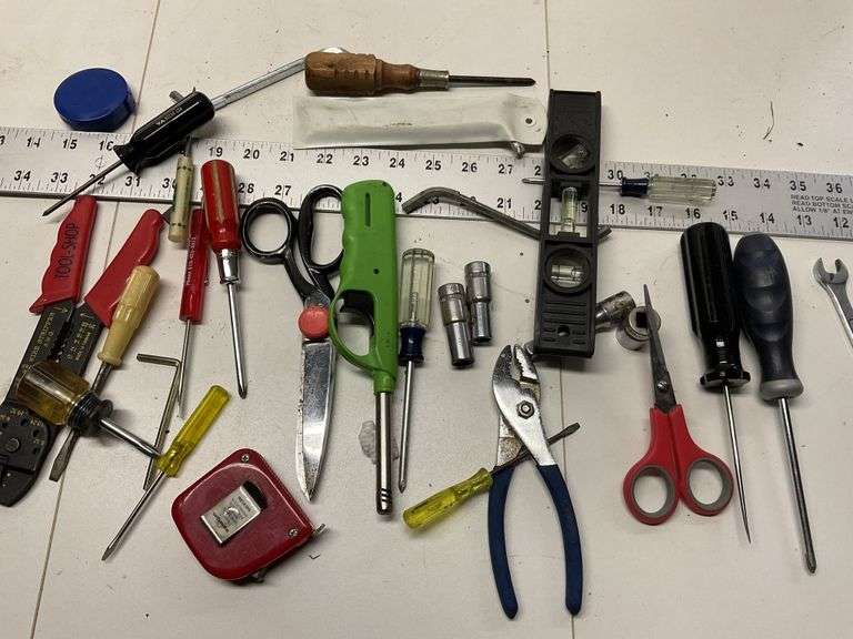 Miscellaneous tools - Legacy Auction Company