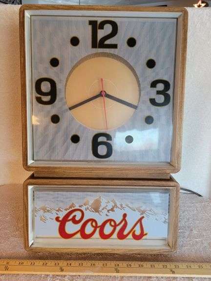 Vintage "1985" Coors Beer Clock/Light (Works / - Legacy Auction Company
