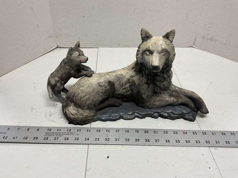 Metal wolves - Legacy Auction Company