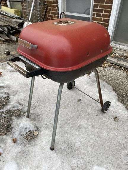 Meco charcoal grill with charcoal - Legacy Auction Company