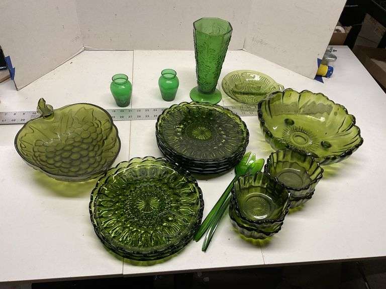 Vintage green glassware - Legacy Auction Company