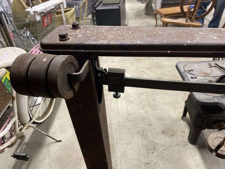 Fairbanks 500 pound scale - Legacy Auction Company