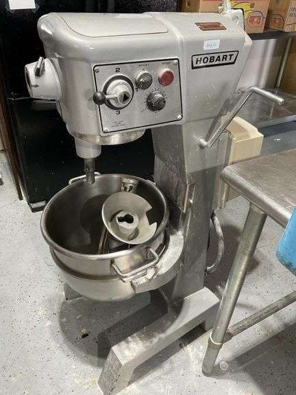 Hobart model D-300T three-phase mixer - Legacy Auction Company