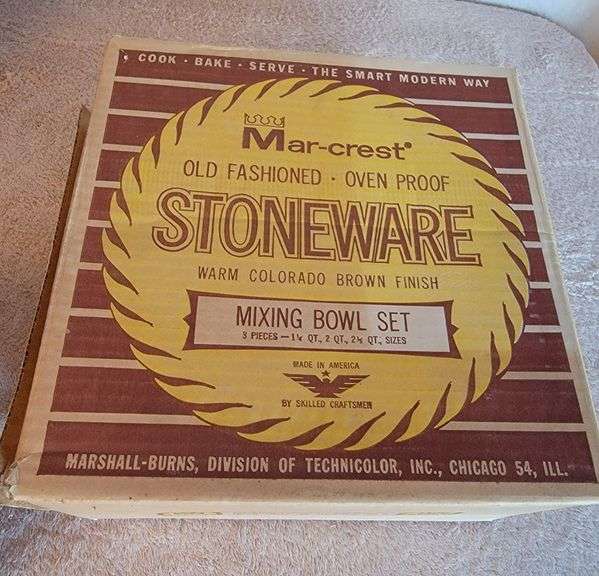 Mar-Crest Mixing Bowl Set (3 Bowls) - Legacy Auction Company