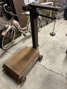 Fairbanks 500 pound scale - Legacy Auction Company