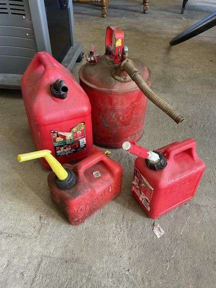4 gas cans - Legacy Auction Company