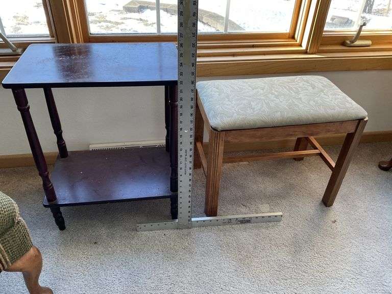 Stand and bench - Legacy Auction Company