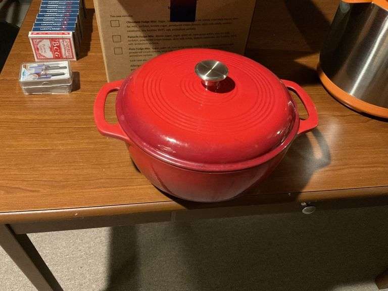 Heavy kettle - Legacy Auction Company