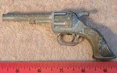 Vintage Toy Die-Cast "Hubley / Smoky" Cap Guns w/ Holsters and Belt ...