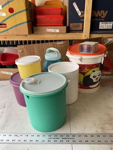 Tupperware containers, some missing lids - Legacy Auction Company