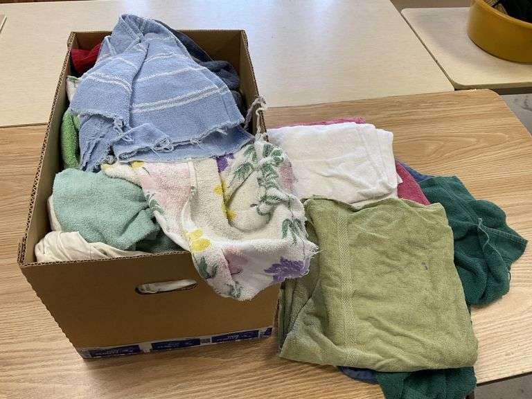 Box of rags - Legacy Auction Company