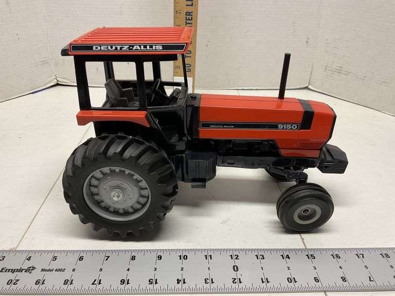 Deutz Allis 9150 tractor - Legacy Auction Company