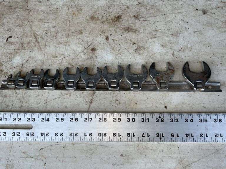 Standard crows feet - Legacy Auction Company