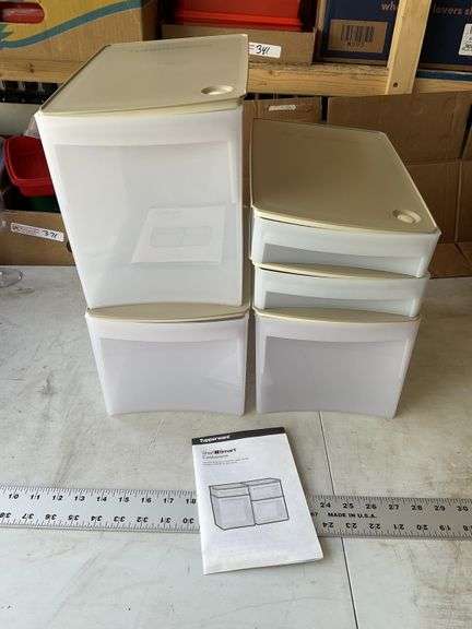 Tupperware shelf smart containers - Legacy Auction Company
