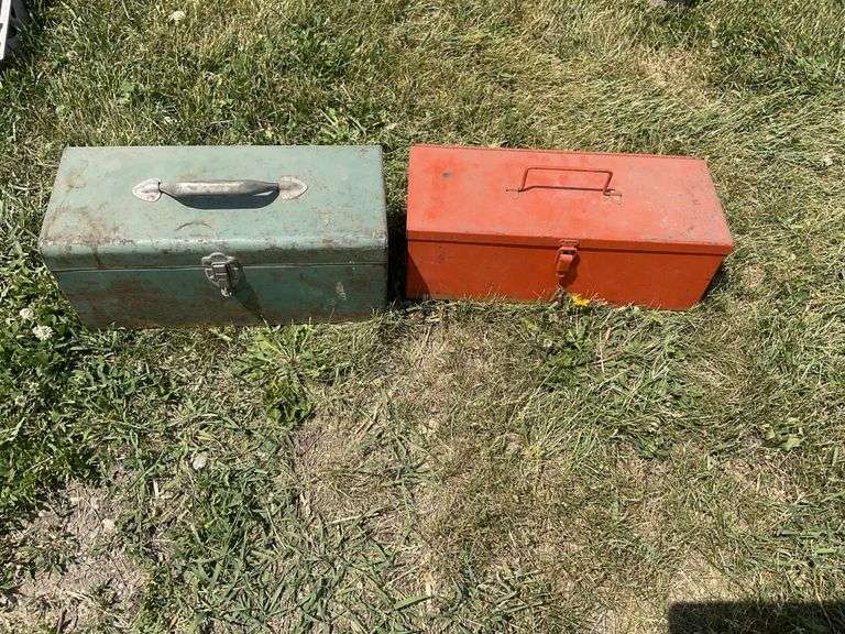 AC tractor tool box and tool box - Legacy Auction Company