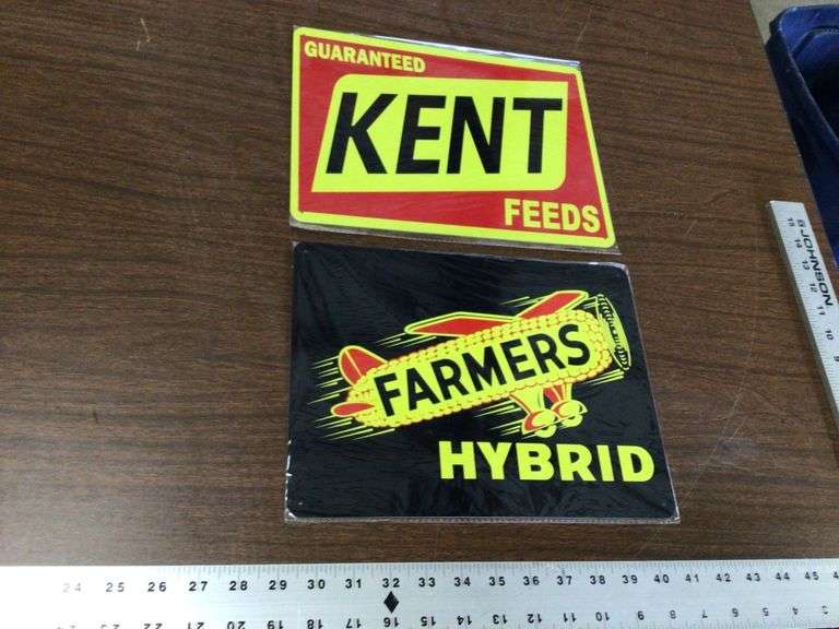 Farmers hybrid and Kent feeds metal signs - Legacy Auction Company