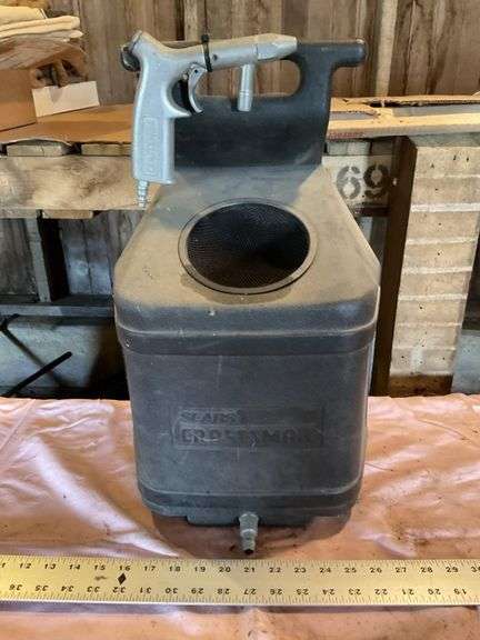 Sears Craftsman sandblaster. No hose - Legacy Auction Company