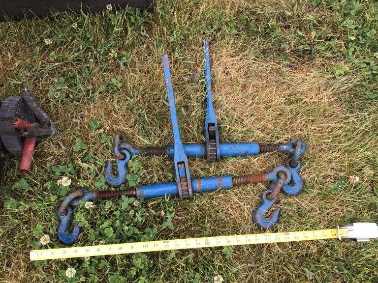 2 Ratchet chain binders - Legacy Auction Company