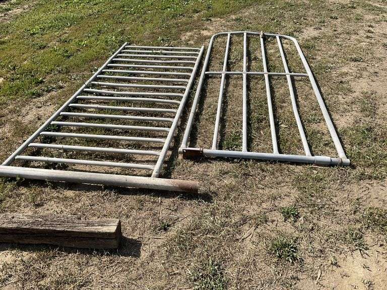 Nine and 10 foot gates - Legacy Auction Company