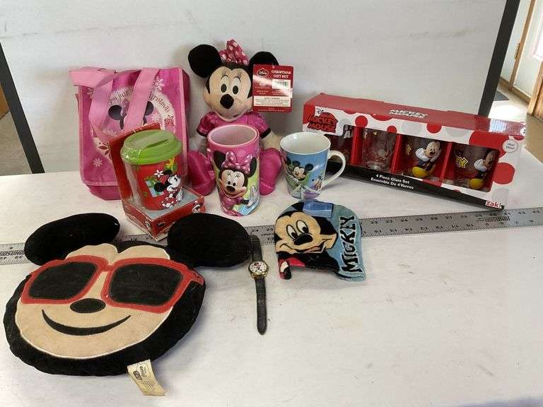 Mickey Mouse items - Legacy Auction Company