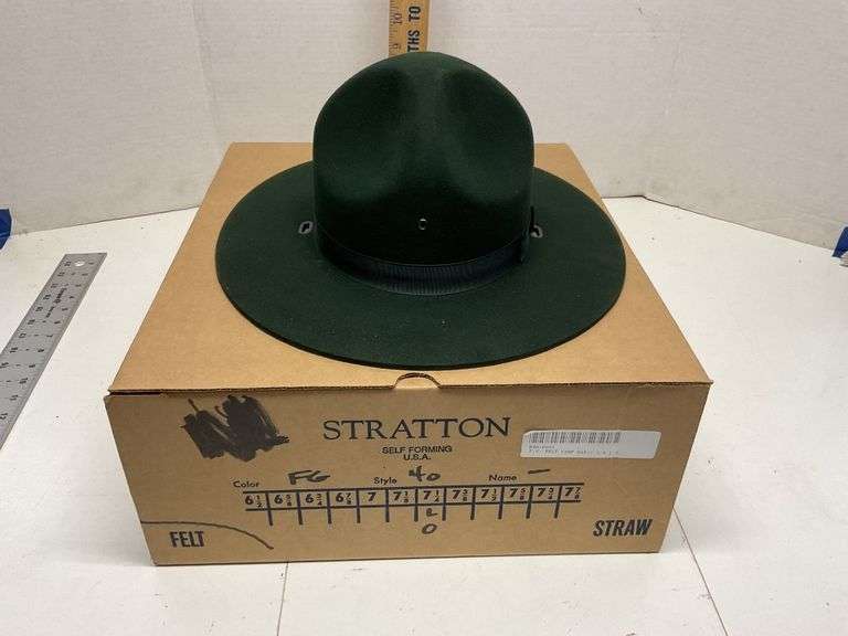 Stratton hat, size 7 1/4 - Legacy Auction Company