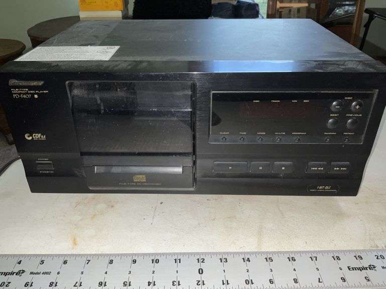 Pioneer cd player - Legacy Auction Company