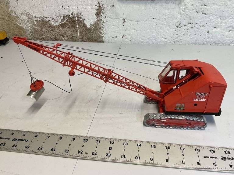 Schield Bantam Windy City Salvage crane - Legacy Auction Company