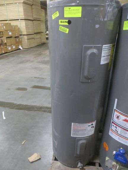 45 Gallon Electric Water Heater - Lambrecht Auction, Inc.