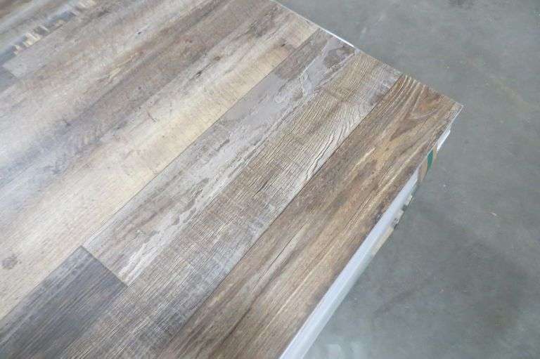 Barnside Rigid Core Flooring 7"x 48" x 5mm - Lambrecht Auction, Inc.