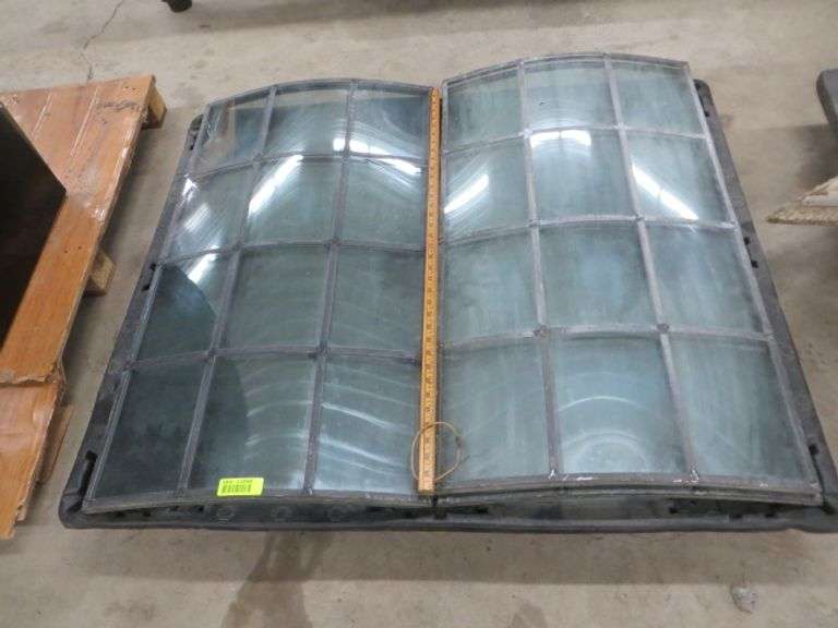 Four Bowed Leaded Glass Windows - Lambrecht Auction, Inc.