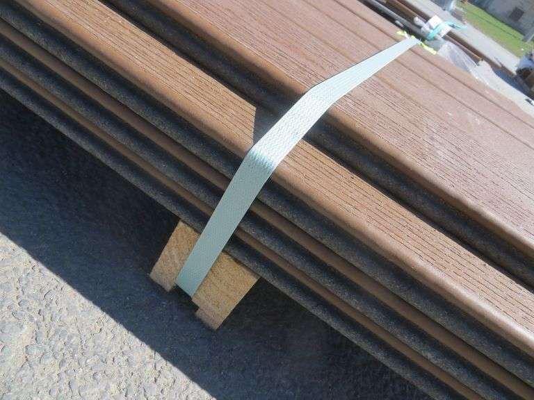 Saddle Composite Decking 5 4 X 6 X 12 Lambrecht Auction Inc 