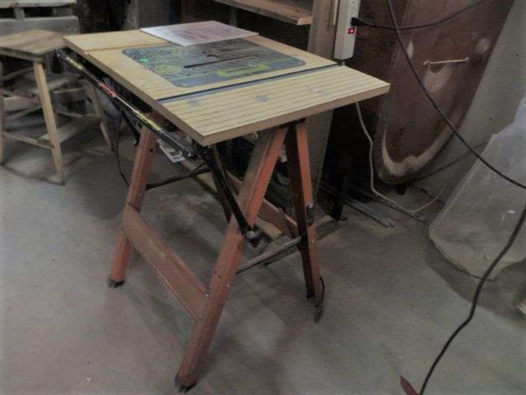 Hirsh Folding Saw Table - Lambrecht Auction, Inc.
