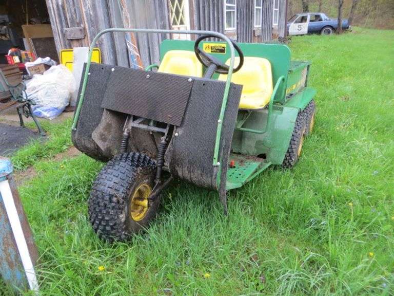 John Deere AMT 622 - Lambrecht Auction, Inc.