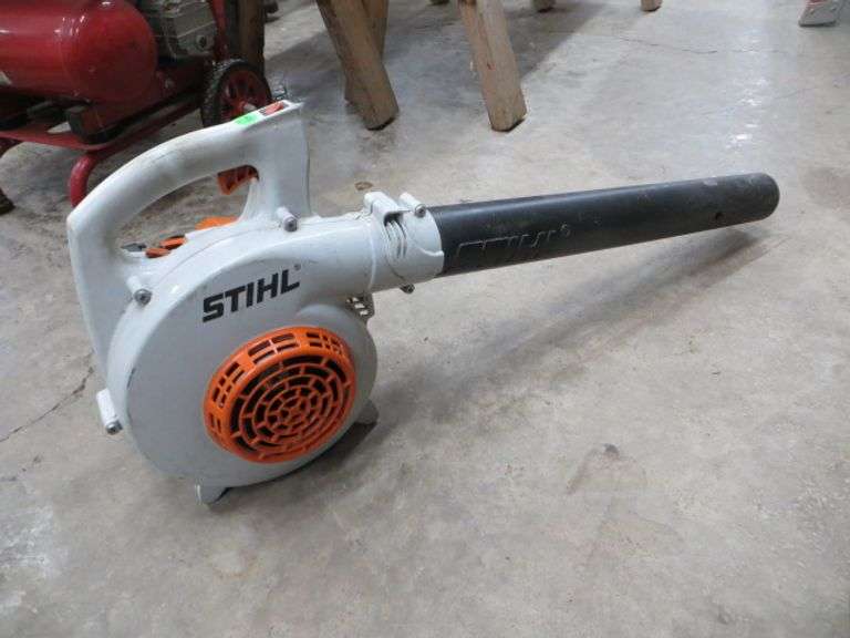 Stihl BG50 Gas Leaf Blower - Lambrecht Auction, Inc.