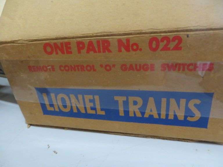 Lionel 022 Switches - Lambrecht Auction, Inc.