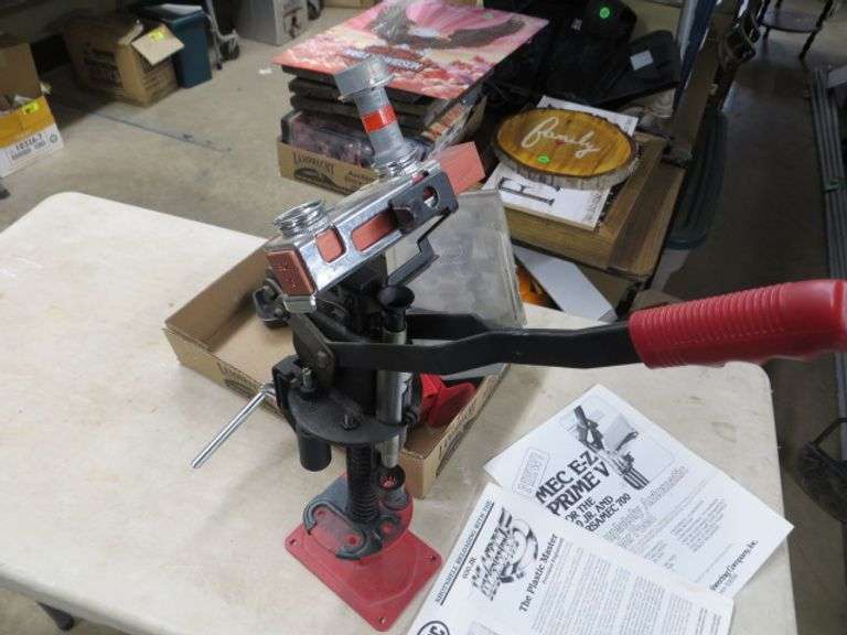 MEC 600 Jr Shot Shell Reloader - Lambrecht Auction, Inc.