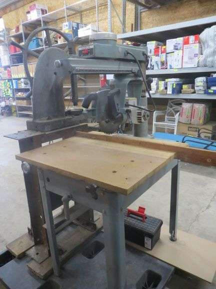 Delta Radial Arm Saw - Lambrecht Auction, Inc.
