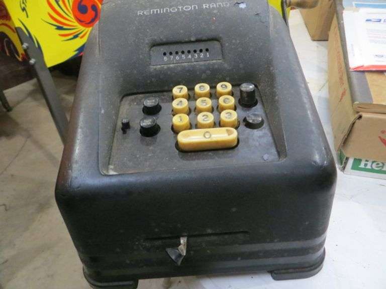 Remington Rand Hand Crank Adding Machine - Lambrecht Auction, Inc.