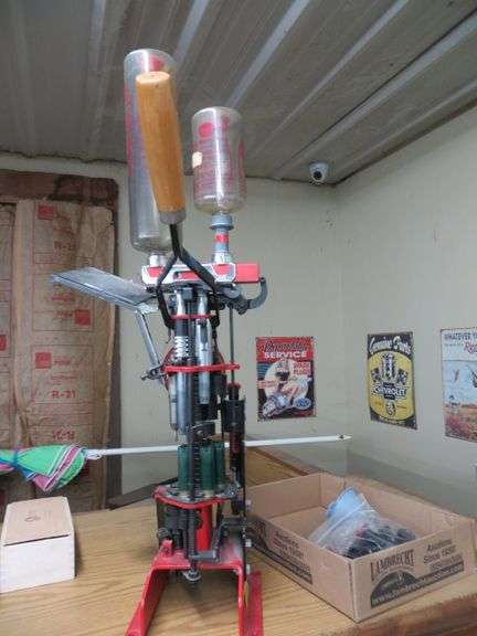 MEC 9000 Series Shot Shell Reloader - Lambrecht Auction, Inc.