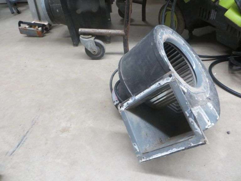Small Squirrel Cage Blower - Lambrecht Auction, Inc.
