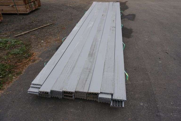 Veranda Gray Composite Decking 1" x 6" x 16' - Lambrecht Auction, Inc.