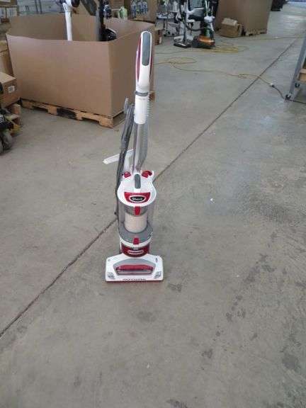 Shark Rotator Upright Vacuum Model NV501S4 - Lambrecht Auction, Inc.