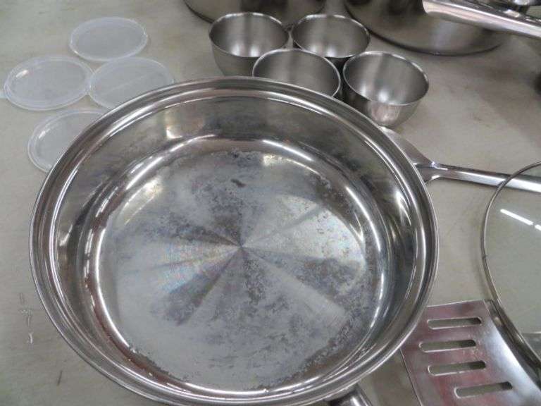 Big Pot And Used Frypan And Cookware Set - Lambrecht Auction, Inc.